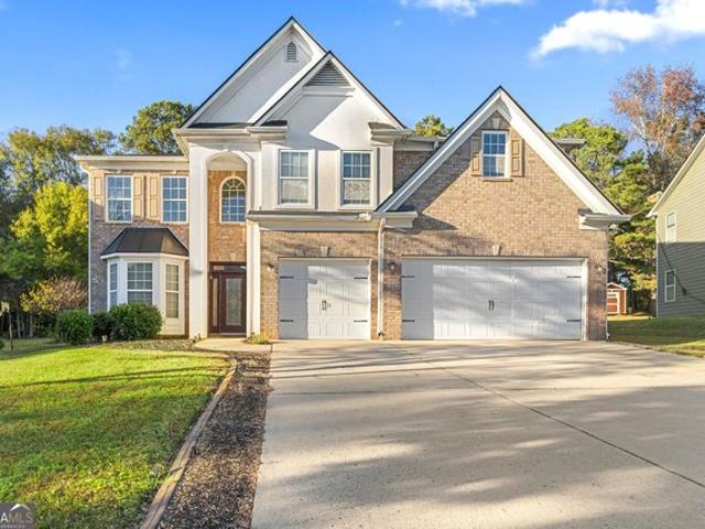 2404 McIntosh Dr, Locust Grove, GA 30248