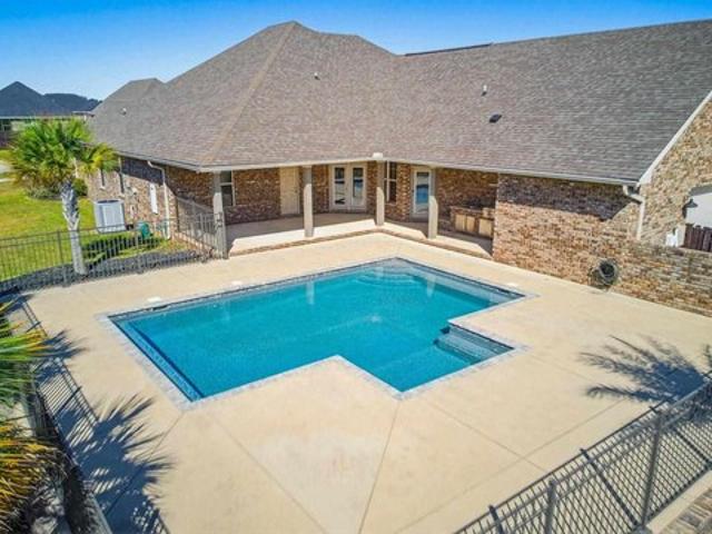 2404 Meeting St, Cantonment, FL 32533