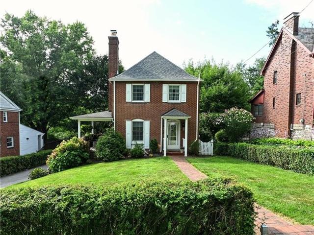 2404 Morrow Pl, Bethel Park, PA 15102