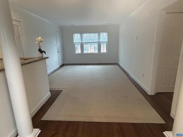 2404 Barracks Ct # 4