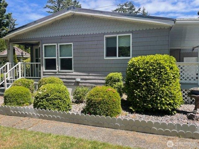 2404 Bay Ave, Ocean Park, WA 98640