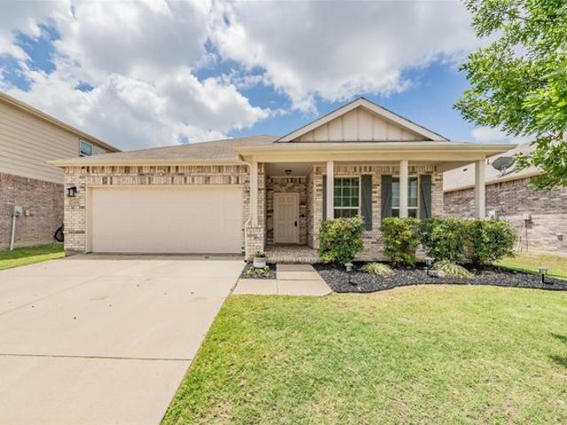 2404 Bermont Red Ln, Fort Worth, TX 76131