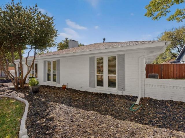 2404 Deep Valley Trail