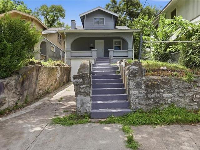 2404 Denver Ave, Kansas City, MO 64127