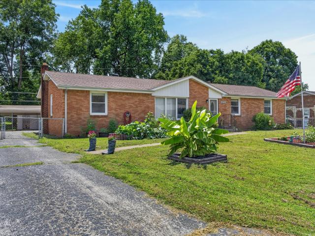 2404 Green Acres Dr