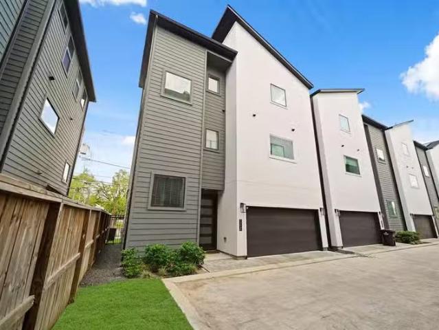 2404 Hadley St #D, Houston, TX 77003 MLS 64712191