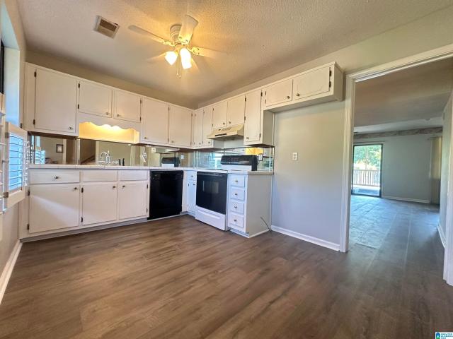 2404 Hampstead Drive