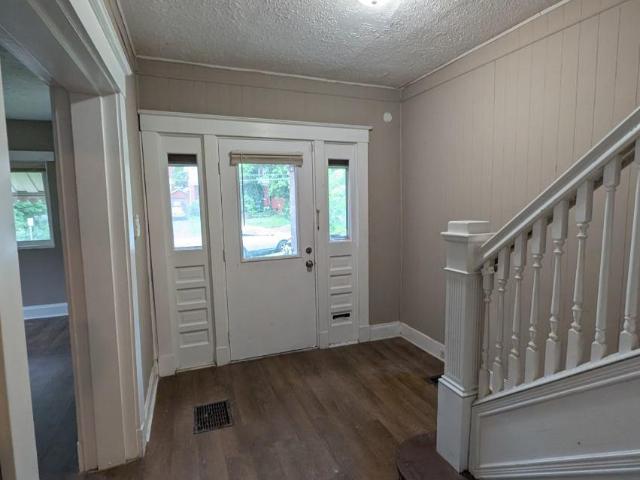 2404 Highland Avenue