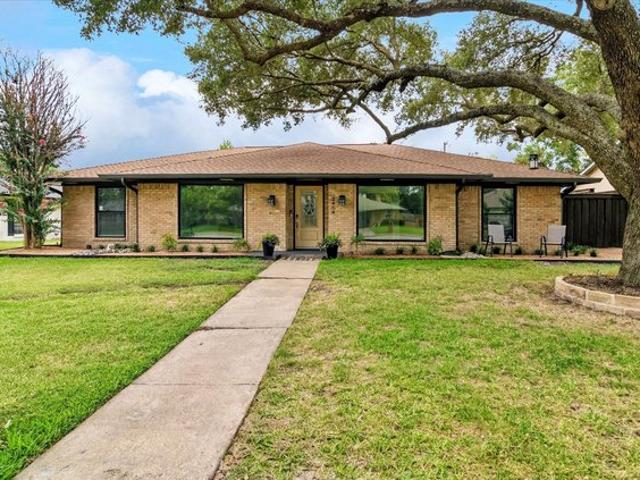 2404 Kimberly Ln, Plano, TX 75075