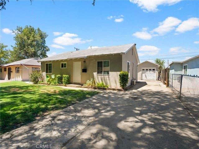 2404 Roxbury Dr, San Bernardino, CA 92404