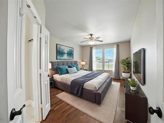 2404 Sabine Circle