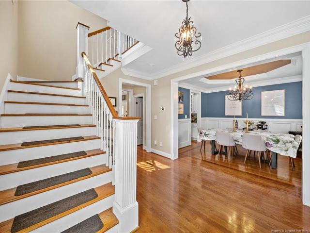 2404 Thorngrove Court