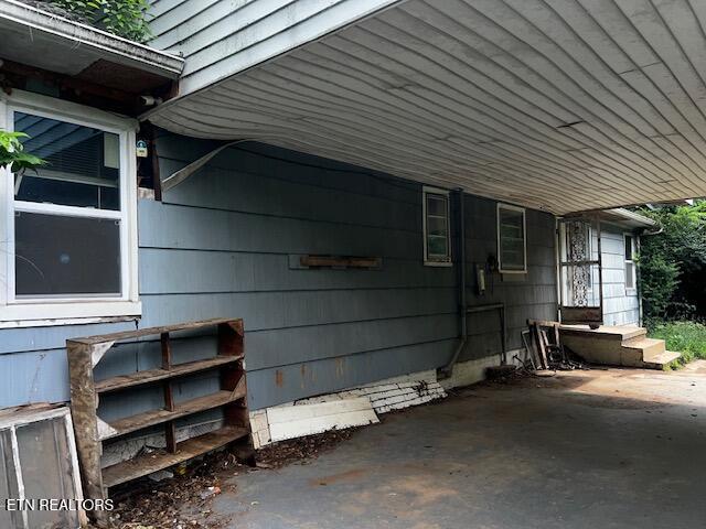 2404 Victoria St
