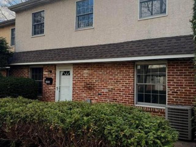 2404 Whitpain Hls, Blue Bell, PA 19422
