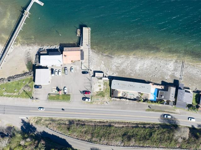 24050 N US Highway 101