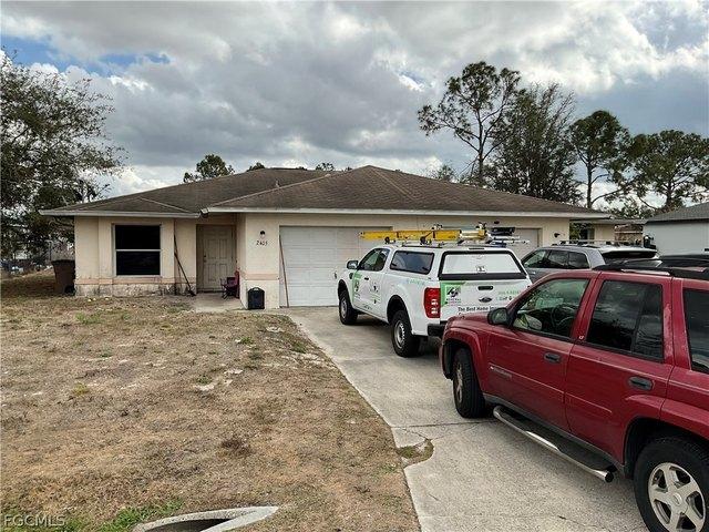 2405/2 Vernon Ave S, Lehigh Acres, FL 33973
