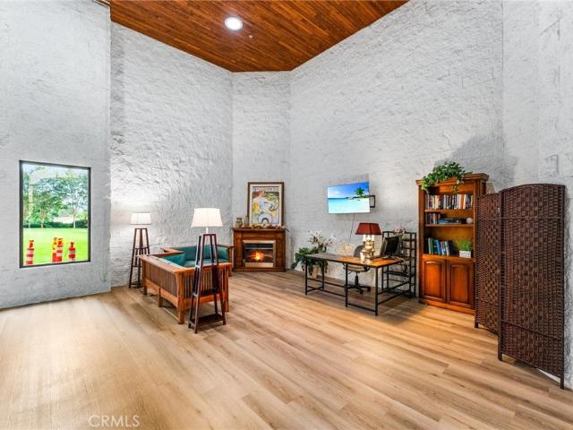 24055 Paseo Del Lago 605