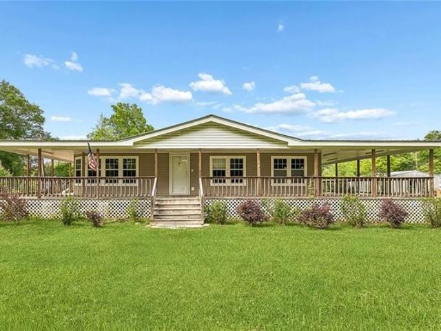 24059 Cosner Ln, Loranger, LA 70446