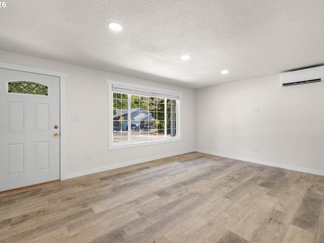 2405 NE 110TH AVE