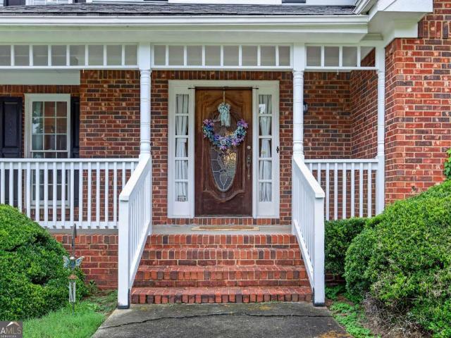2405 Aveberry Court SE