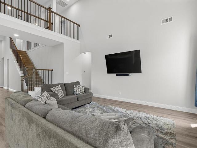 2405 Chapel Oaks Drive