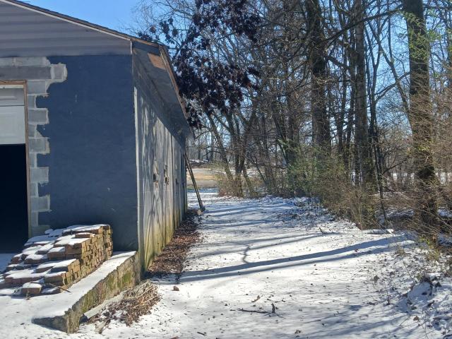 2405 Clearwater Road