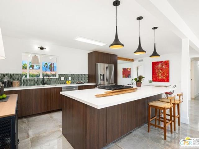 2405 E Francis Dr, Palm Springs, CA 92262