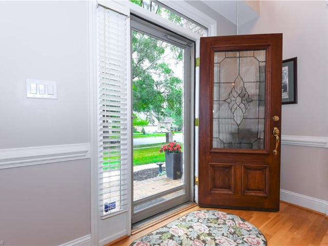 2405 Glen Cove Way