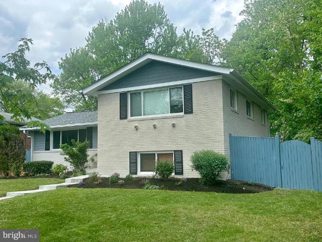 2405 Lillian Drive