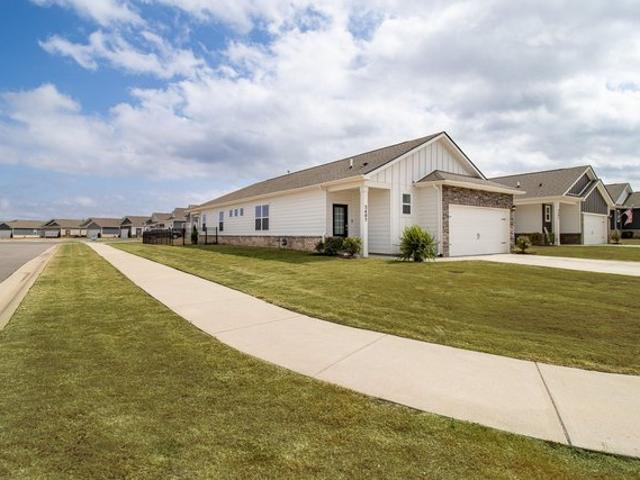 2405 Quinn Dr, White House, TN 37188