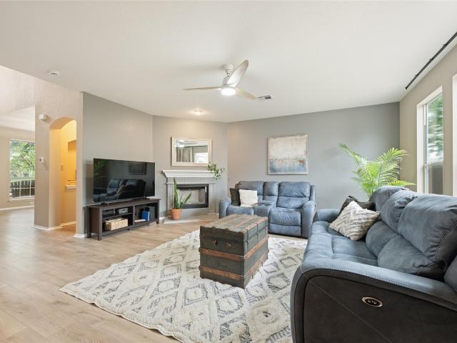 2405 Rachel Ct