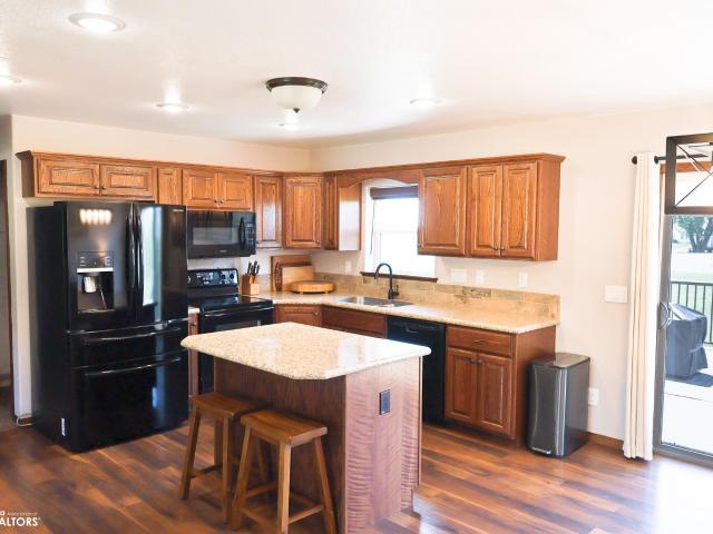 2405 Rodlyn Road