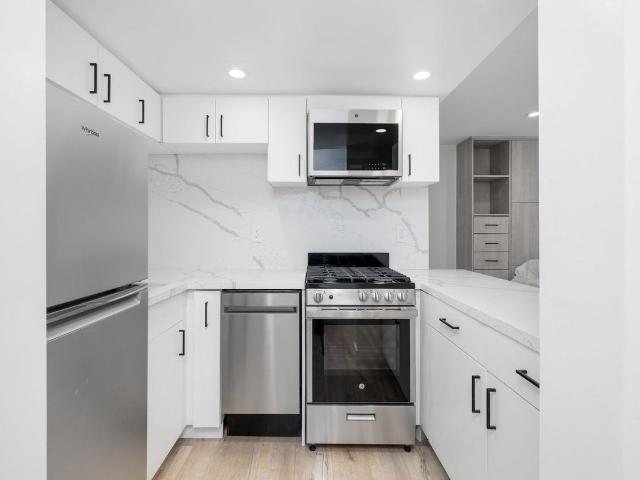 2405 Roscomare Rd LLC Studio Apartment for Rent at 2405 Roscomare Rd, Los Angeles, CA 90077 Bel Air Beverly Crest