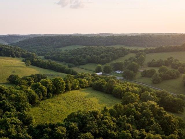 2405 Thompson Rd, Lewisburg, TN 37091