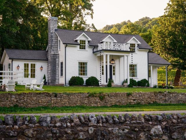 2405 Thompson Rd