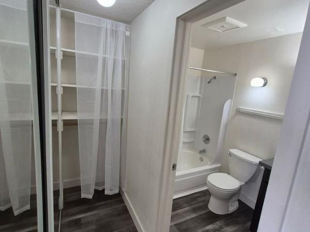 2405 & 2431 NW Irving Street Studio Apartment for Rent at 2405 2405 & 2431 NW Irving Street, Portland, OR 97210 Northwest Industrial