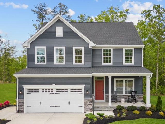 24065 W Pier Pt, Olmsted Falls, OH 44138