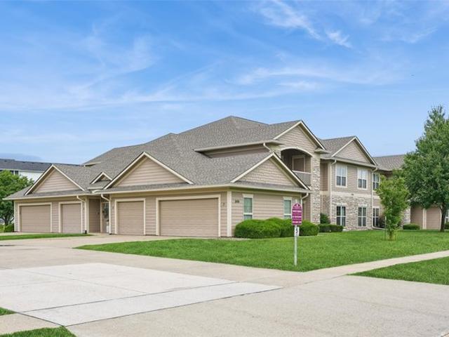 2406 NE Oak Dr Unit 4, Ankeny, IA 50021