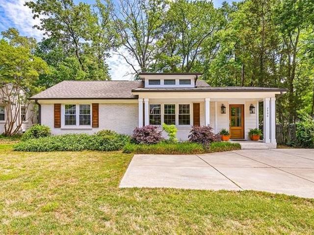 2406 Dellwood Dr, Greensboro, NC 27408