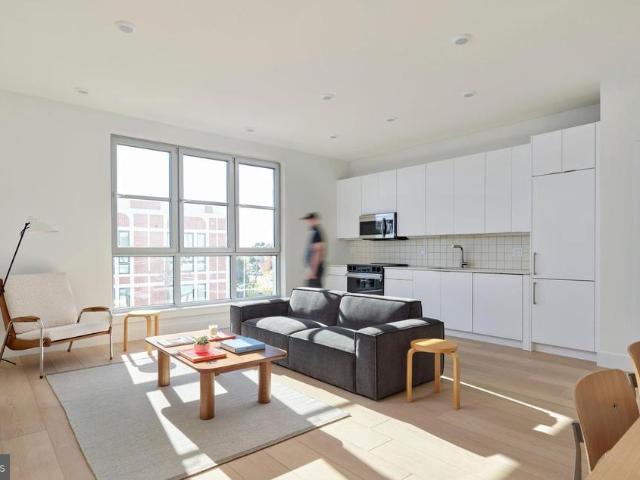 2406 Frankford Avenue # 10