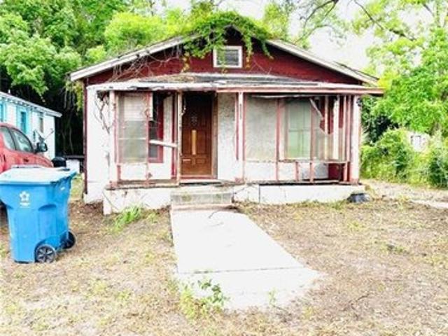 2406 Gordon St, Brunswick, GA 31520