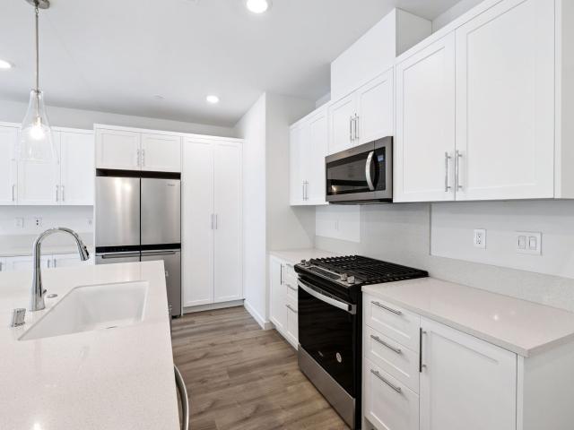 2406 Haley Point Drive 103, Ventura, US, CA