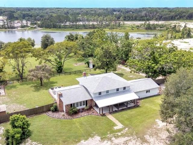 2406 Lake Ella Rd, Fruitland Park, FL 34731