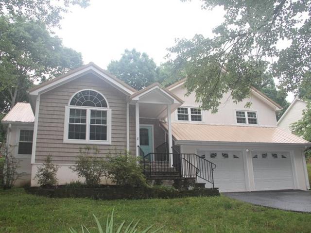 2406 Pineway Trl, Soddy Daisy, TN 37379
