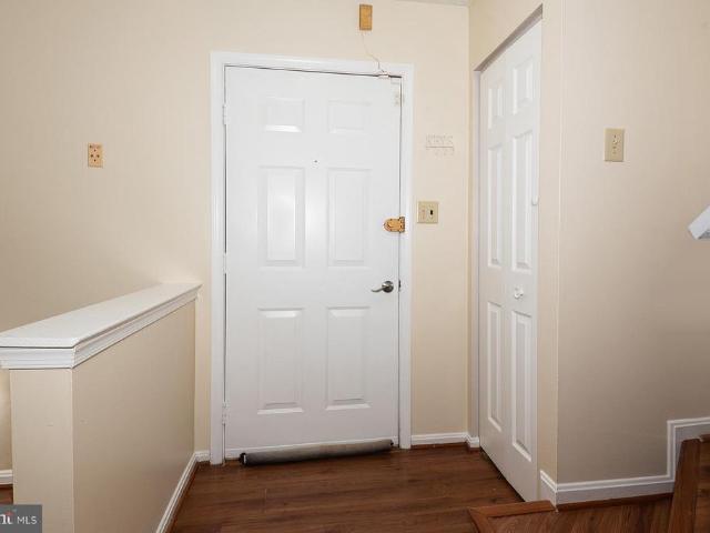 2406 Rosecroft Court