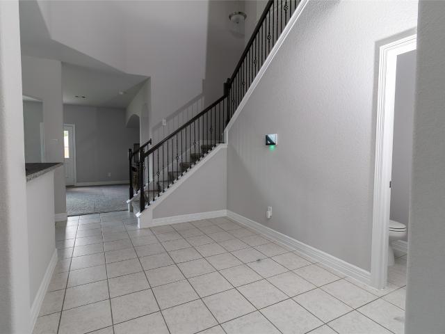 2406 Sandlewood Trail Lane