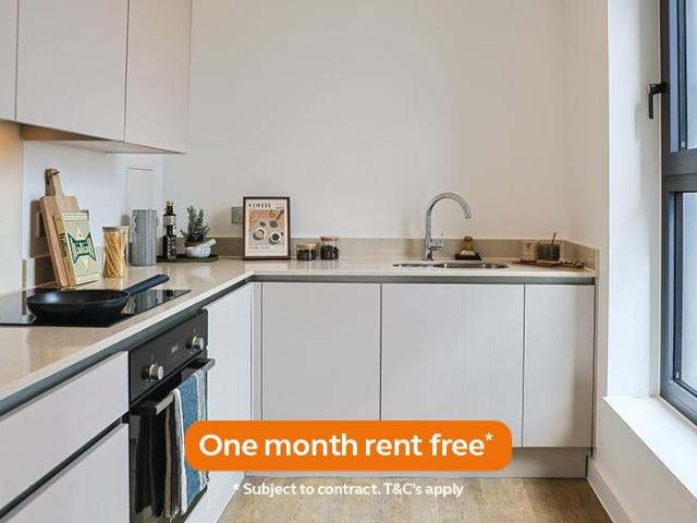 2406, Silver Yard, 100 Moor Street. 2 bed apartment to rent £1,380 pcm £318 pw