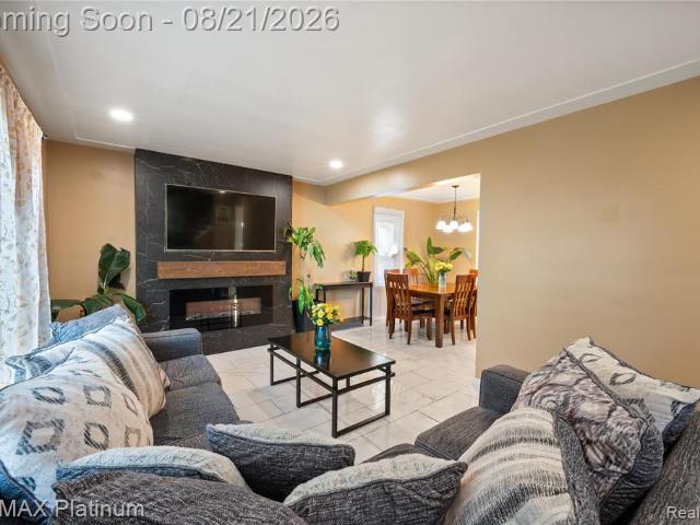 2406 Tuscola Street