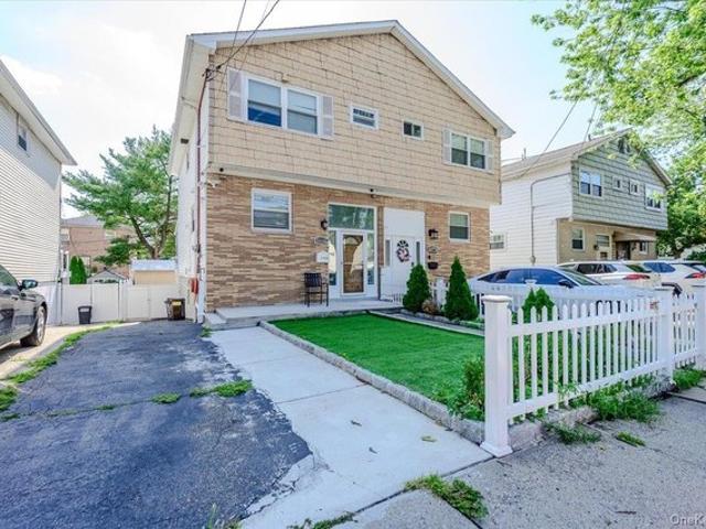 2406 Tiemann Ave, Bronx, NY 10469