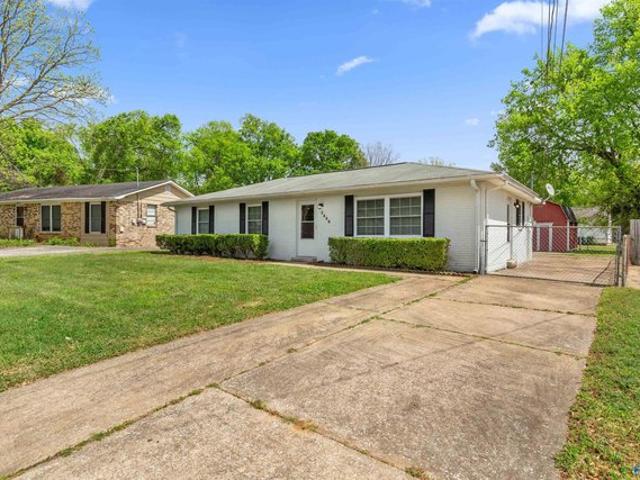 2406 Yorkshire Dr SW, Huntsville, AL 35803